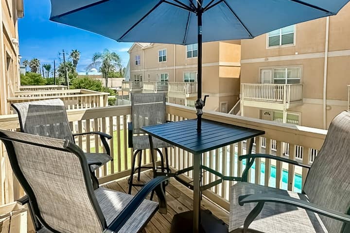3br Beach Condo With Private Balcony - South Padre Island, TX