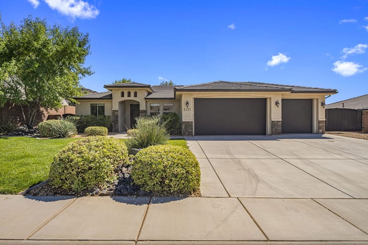 Sand Hollow 3271|rv Parking, Grill, And More! - Hurricane, UT