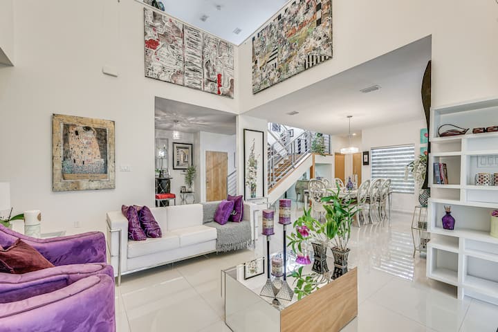 Colorful Mcallen Home W/ Covered Patio - McAllen