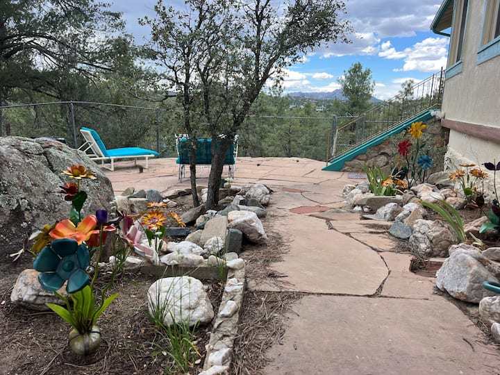 Sweet Retreat - Prescott Cabin Rentals - Prescott, AZ