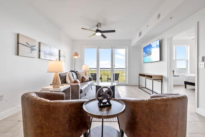 River Fly In: The Cocoa, Launchpad Lookout View - Merritt Island, FL