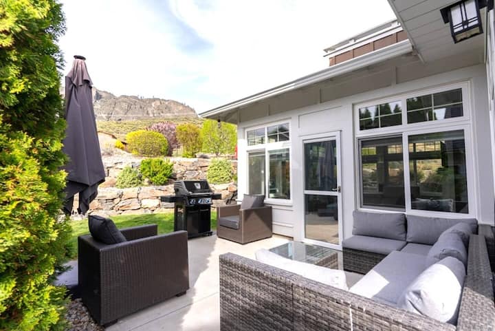 Beachy Vibes Retreat #92 - Oliver