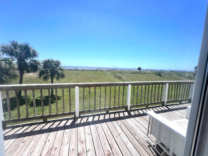 Beachfront Redfish- Coastal Realty Group - Grand Isle, LA