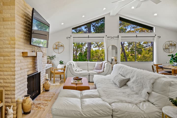 Luxury Carmel Treehouse W/ Ocean Views - Monterey, CA