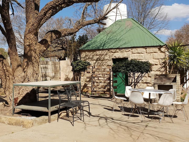 Standard King Room - Lavender - Fouriesburg