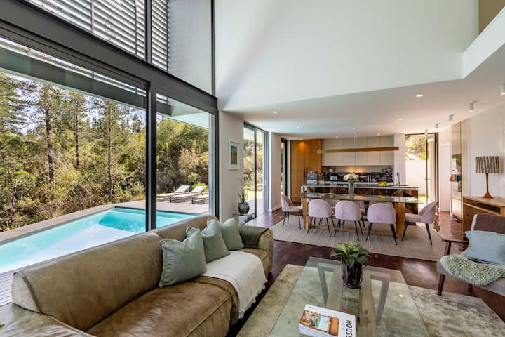 Villa Emeraude | Luxe 4bd, Simola Golf Estate - Knysna