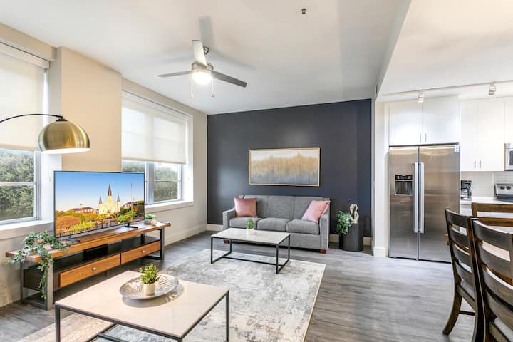 Newly Renovated Condo Near To French Quarter - New Orleans, LA