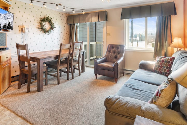 Literally Steps Away From Slopes Ez Parking Wifi - Snowshoe, WV