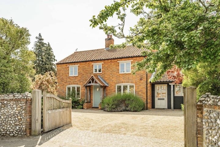 Anvil Cottage, Blakeney - Holt