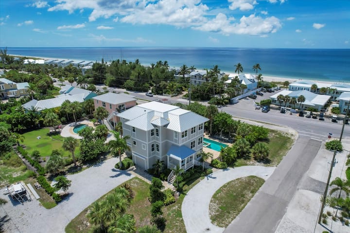5 Bedroom Pool Home With $1m View In Boca Grande! - Boca Grande, FL