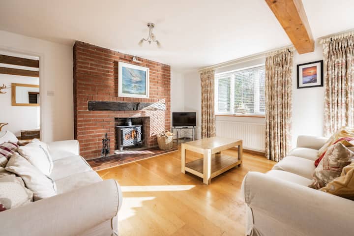 Gullridge Cottage, A Family Friendly Property - Blakeney