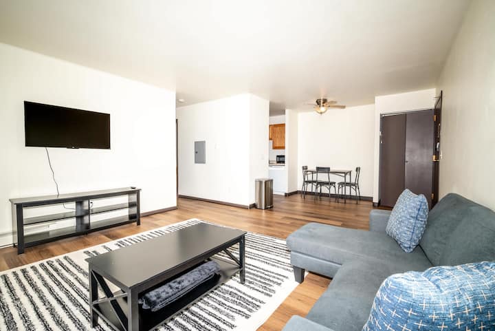 1 Bedroom - 1218 Canterbury Ct - Marshall, WI