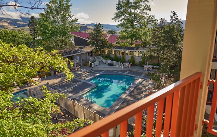 Respite In Oregon | Swim. Cafe. - Ashland