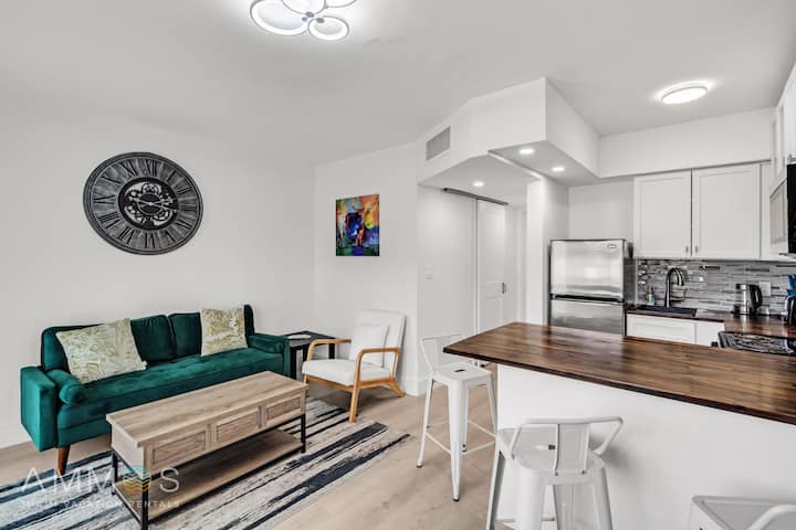 Rent In Fort Lauderdale Steps From Broward Health - Fort Lauderdale