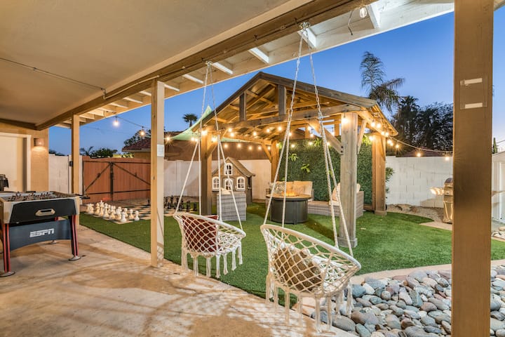 Unique Chique Backyard! Games, Pool & So Much More - Phoenix, AZ