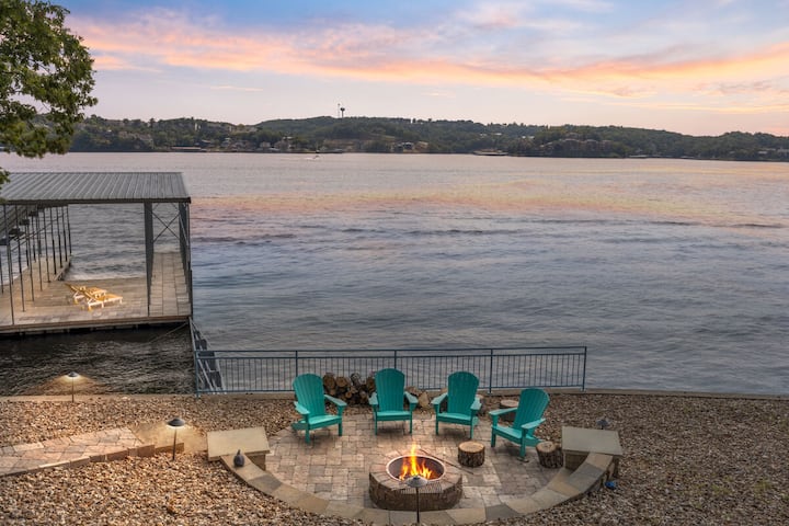 Pet-friendly, Main Channel W/ Hot Tub & Large Dock - 레이크 오자크