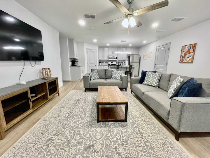 Rock Ridge Retreat - 3br 2ba - New Construction - Lubbock, TX