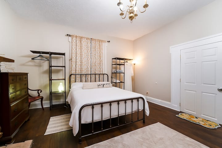 Historic 4br Stay | Liberty Univ Nearby - Lynchburg, VA