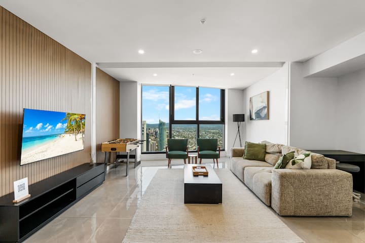 72f Beachfront Skyhome 3br Parking, Pool & Gym - Gold Coast