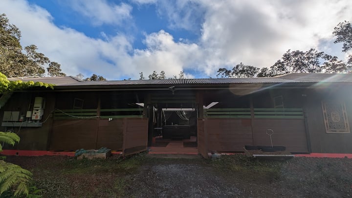 Group Wing Left- 3 Rooms With Wifi And Shared Spa - Volcano