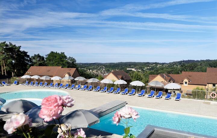 Maisonnette Duplex Spacieuse Avec Terrasse Privée - Sarlat-la-Canéda
