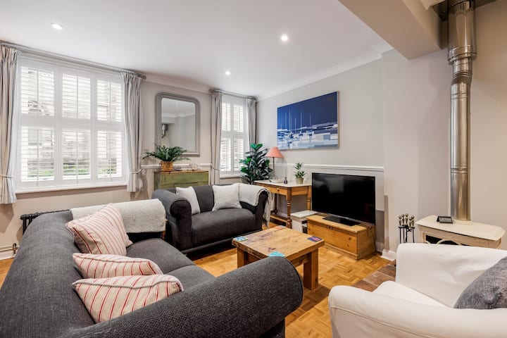 Gull House - Charming Cottage Feel With Log Burner - Sandbanks