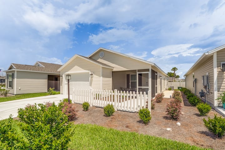 Screened Lanai: New-build Home In The Villages! - Leesburg, FL