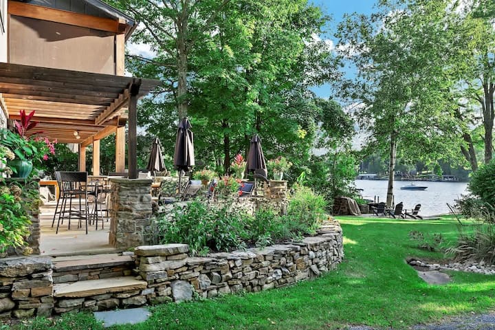 Lake George Private Compound W/ Dock Access - Bolton Landing, NY