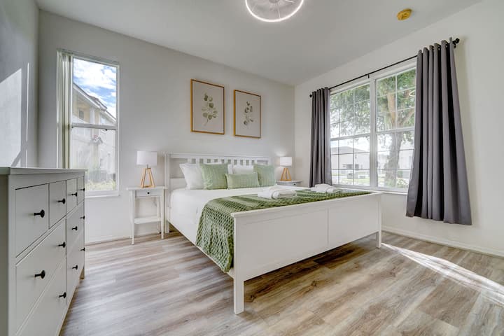 Cozy Townhouse Minutes From Disney World - Kissimmee, FL