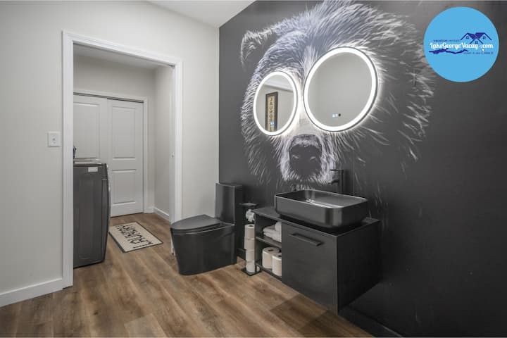 Bolton Bear House|karaoke Stage|hot Tub|12 Beds| - Bolton Landing, NY