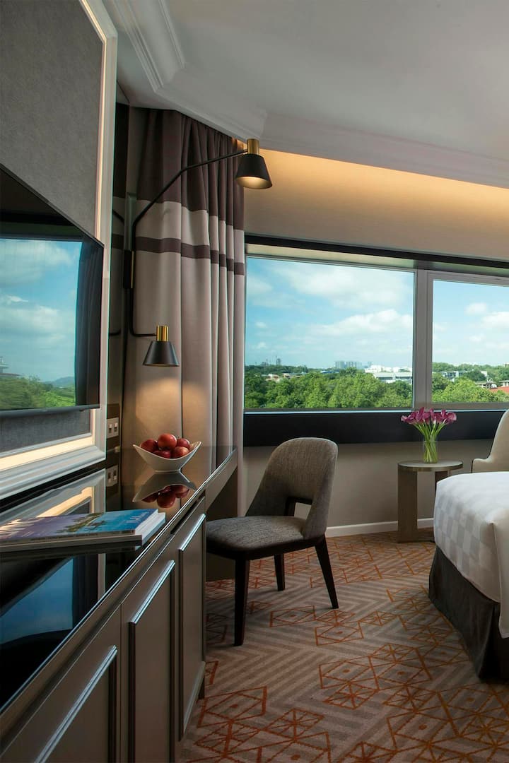 In-room Coffee For A Mid-shopping-spree Pick-me-up - Singapore