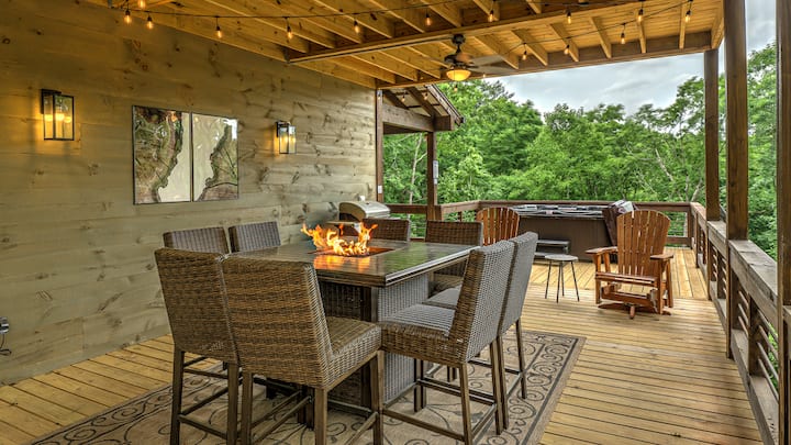 Bert's Hideaway- Hottub, Pool Table, Shuffleboard - Mineral Bluff, GA
