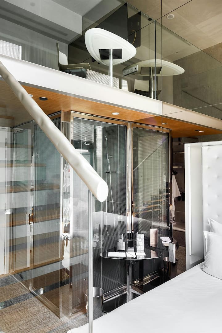 Duplex-style Setup With Sofa On Mezzanine Level - Newton