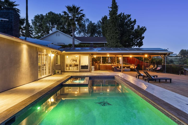 ৎ୭Middlebury Heightsৎ୭heated Pooljacuzi Games&more - Los Angeles, CA