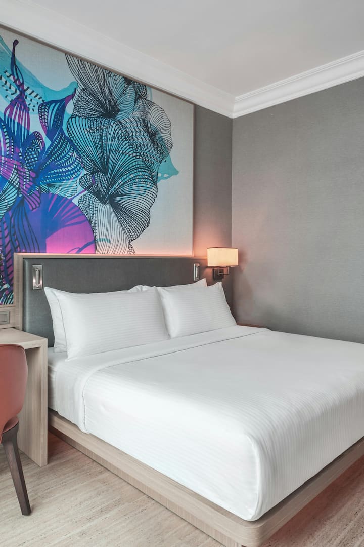 Grand Deluxe Room With King Bed In River Valley - Singapore