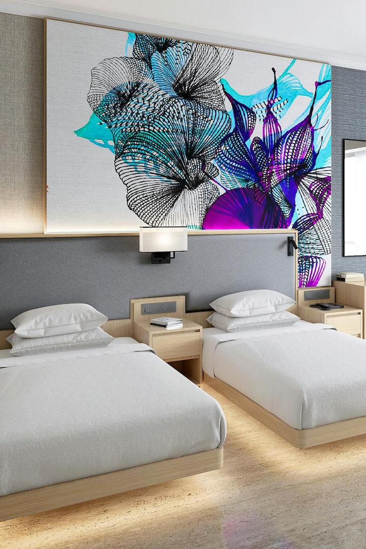 Grand Deluxe Twin Waterfront Room In River Valley - Newton