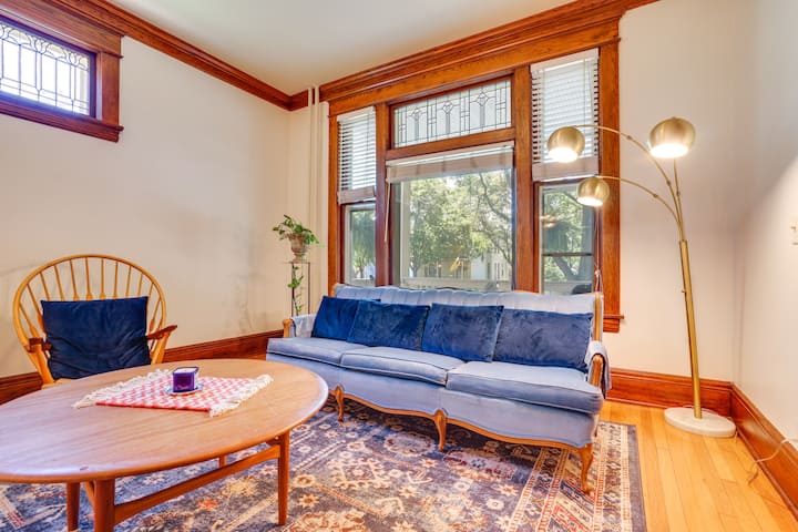 Walk To Selby Ave! Historic Cathedral Hill Unit - Saint Paul, MN