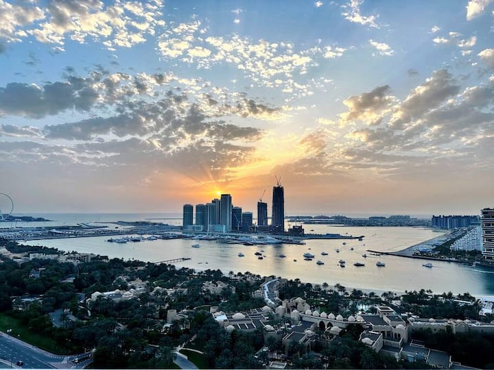 Palm & Harbor Views Luxury - Dubai