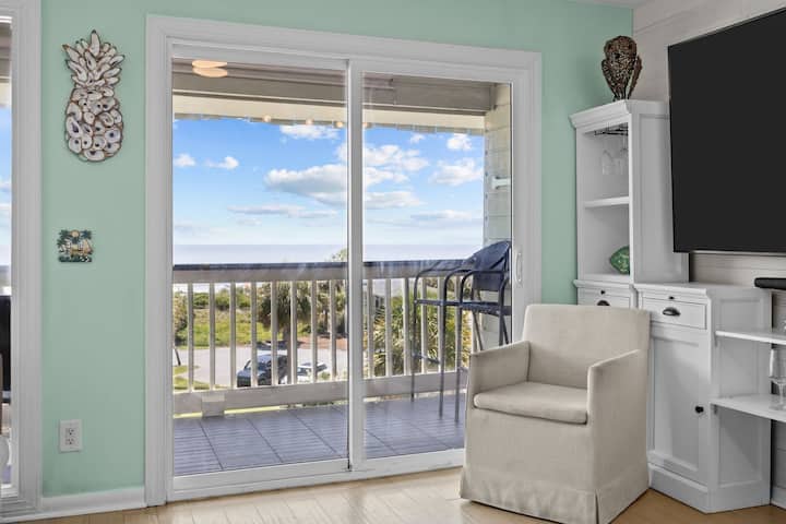 Oceanfront Condo W/pool & Fishing Pier! *Unit 316* - Mount Pleasant, SC