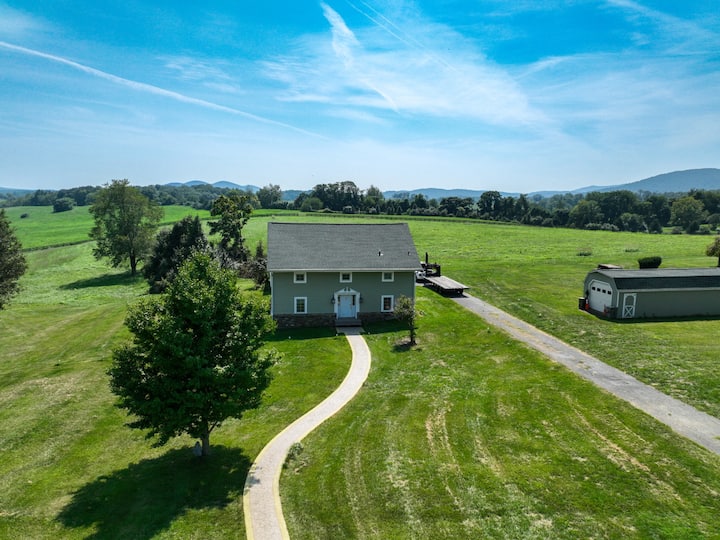 Historic Guest House At Mt Independence - Delaplane Cellars, Delaplane