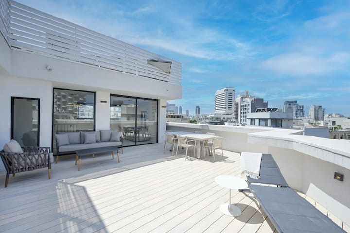 Spacious 4br Near The Beach W Jacuzzi By Holyguest - Tel Aviv