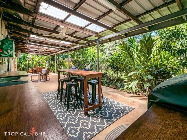 Tropical Paradise With Huge Outdoor Kitchen - Darwin