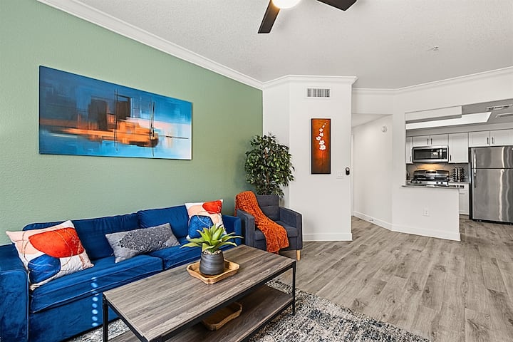 Tempe Getaway 》King Beds &Pool, Relax, Shop & Dine - Tempe, AZ