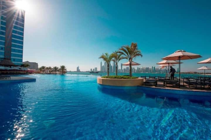 Oceana Baltic Palm West Beach Views 3 Bd Sleeps 7 - Dubai