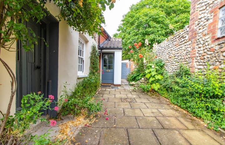 West View Cottage, Cley Next The Sea - Salthouse