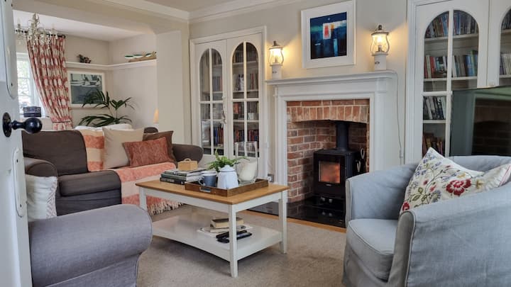 Coronation Cottage, Blakeney High Street - Blakeney