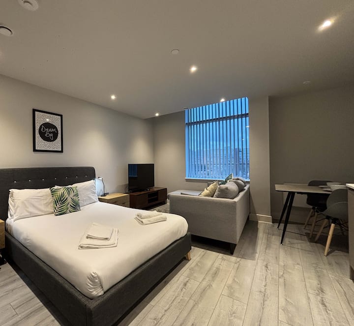 Stylish Studio In Bracknell With Free Parking - Bracknell