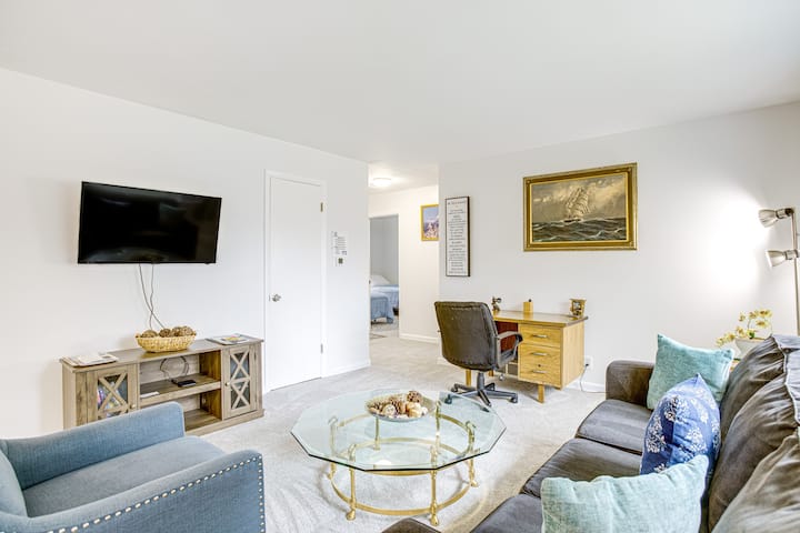 Quiet Aurora Home: 8 Mi To Downtown Denver! - Aurora, CO