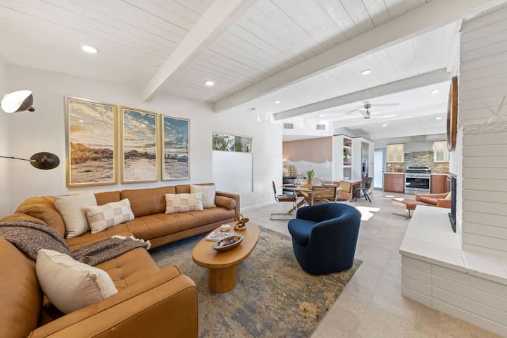 Luxurious Tennis Club Bungalow 1 Palm Springs - Palm Springs, CA