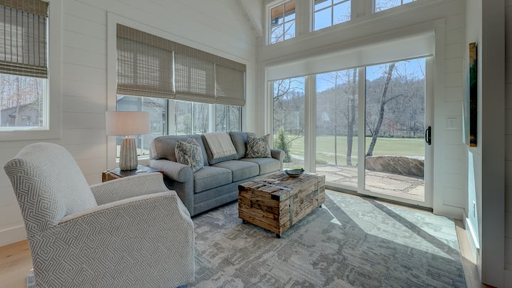 Golf&riverfront Cottage, Groups Welcome, King Bed - Mineral Bluff, GA